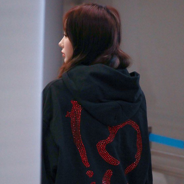 Telegram channel "giselle." — @tueieb — TGStat